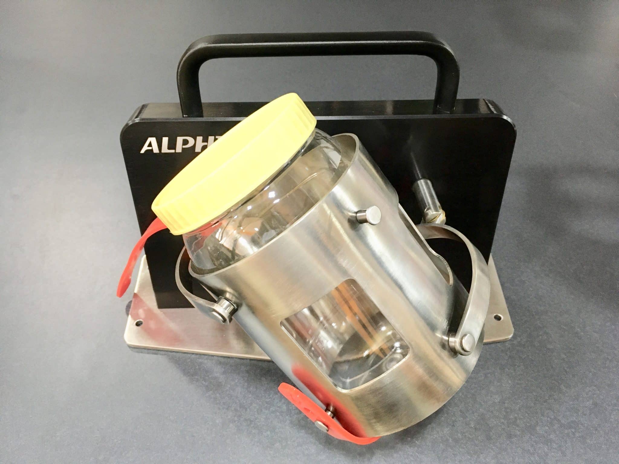Alphie 2 Liter Manual 3D Tumble Mixer | Glen Mills, Inc.